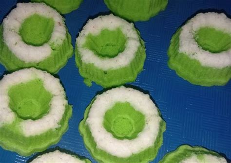 Resep Kue Putu Ayucocok Untuk Jualan Oleh Dapur Mbolim Cookpad