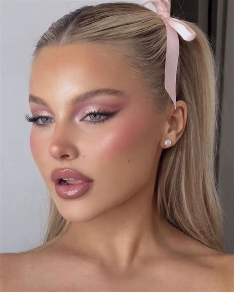 Estilo Coquette 5 Claves Para Un Maquillaje Y Peinado Con La Nueva Tendencia Glamour