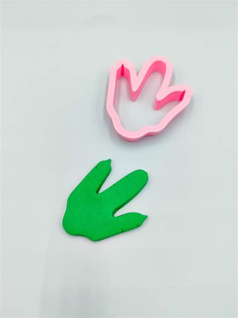 Dino Claw Floured Kitchen