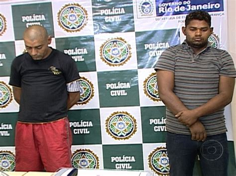 Polícia prende dois homens suspeitos de vender crack e maconha na Lapa