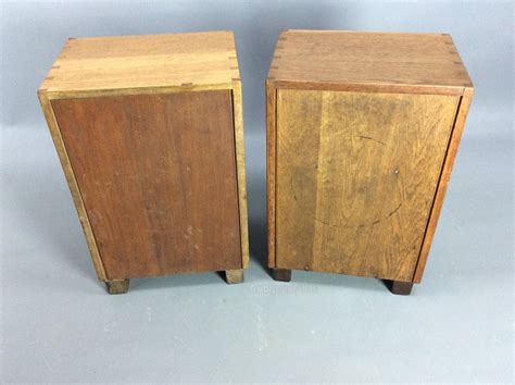 Pair Of Cotswold School Oak Bedside Cabinets As972a651 100851 Antiques Atlas