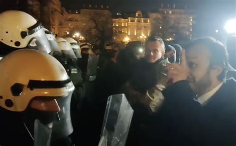 Serbian Nationalists Try To Raid Presidential Building To Protest