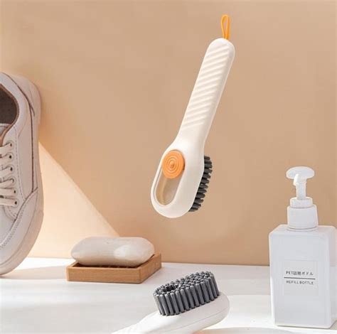 Універсальна щітка з дозатором миючого засобу Cleaning Brush Beige — ціна 49 грн у каталозі