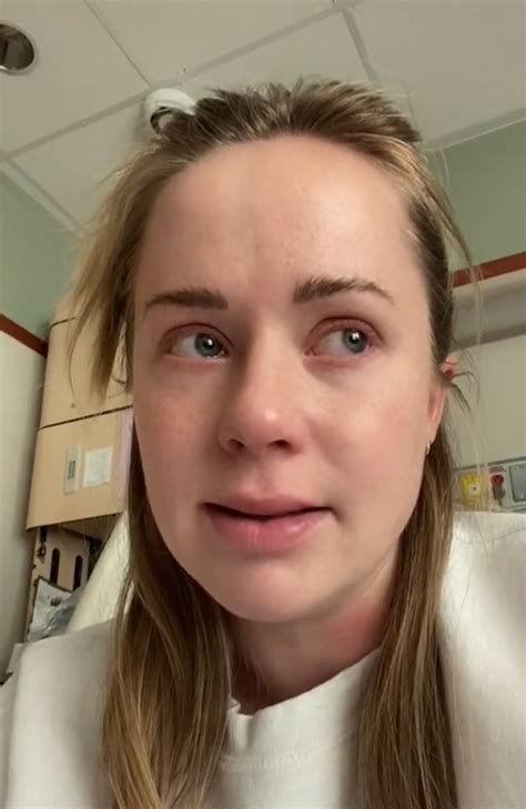 Us Mum Cops Backlash For Tiktok Dancing Next To Her Hospitalised
