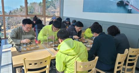 사천바다케이블카 구내식당 투명 칸막이 설치