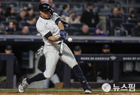 Mlb 양키스 스탠턴 30개 전구단 상대 홈런 달성 Kollo