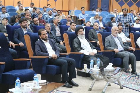 ببینید انتقادات نرجس سلیمانی عضو شورای شهر تهران از زاکانی مقابل چشمانش اینکه می‌گوییم