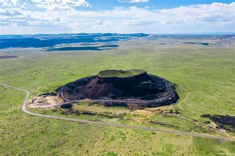 穿越火山之旅探秘内蒙古奇观乌兰哈达火山群 知乎