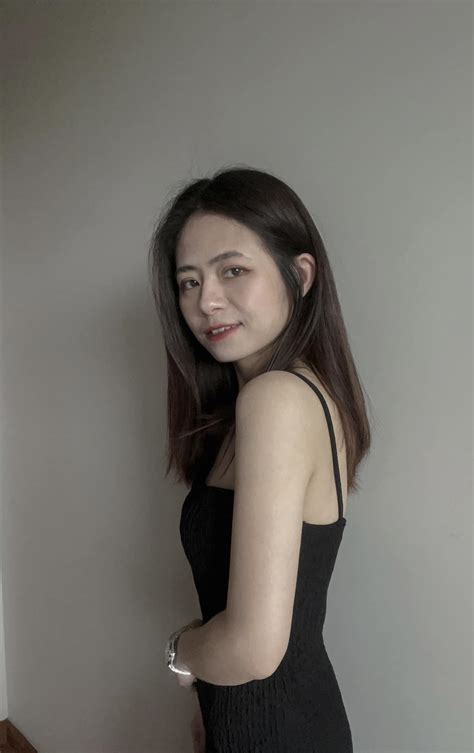 做个不被定义的自己💡 传统思维里 女生就该呆在家 不能抛头露面 不能创业 被定义成所谓的“弱势群体” 只能的时间到结了婚 嫁给爱情 或者是做着