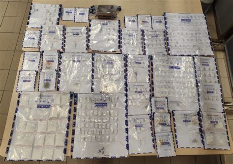 深水埗私人屋苑成毒品包裝中心 警拘3男女檢104萬毒品 星島日報