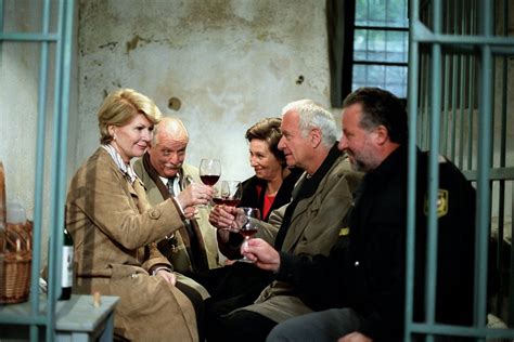 Julia Eine Ungewöhnliche Frau Mohn Amour S04e10 2003 Čsfdcz