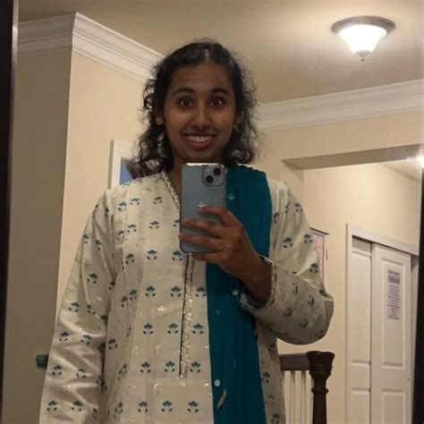 Saara Safeer Saara Safeer Threads Say More