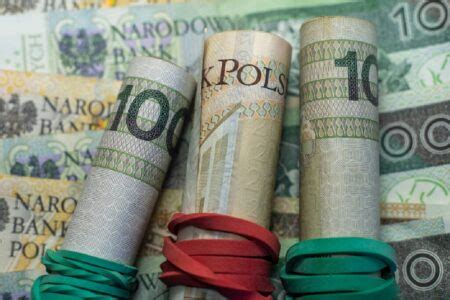 Nowe emerytury w 2025 roku sprawdź ile zyskasz po marcowej waloryzacji