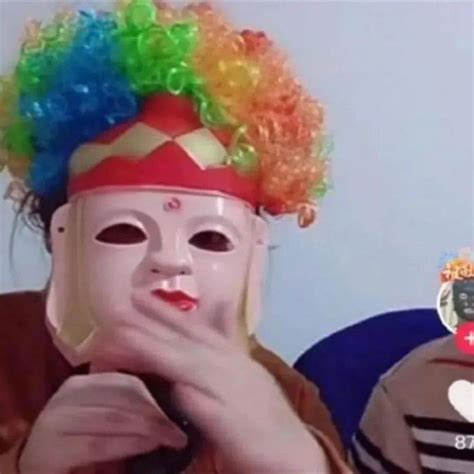 刚被“封杀”一个月，她就复出了？夏邑人还认识这个网红不？直播