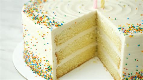 Pastel de cumpleaños de vainilla utilizando el Método Invertido