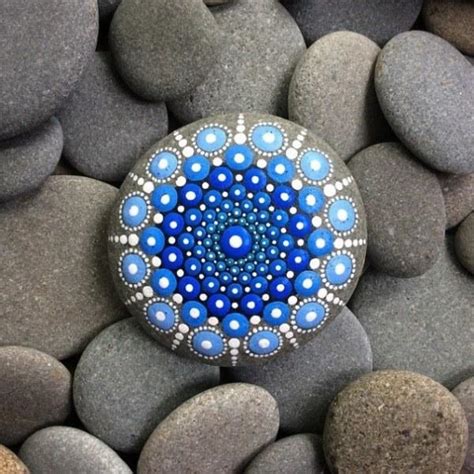 Intricate Art Of Mandala Stones Colorful Rockpainting Ideas
