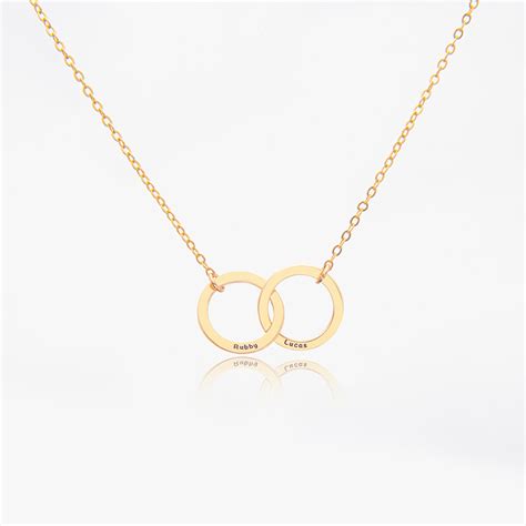 Interlocking Circle Necklace Jetprint