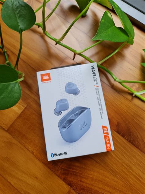 Jbl Wave Bluetooth True Wireless In Ear Headphones Audio Earphones On Carousell