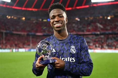 Vinicius Jr homenageado pela LaLiga após mais um título espanhol