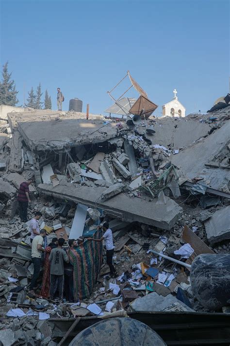 Hamas Releases 2 American Hostages The New York Times