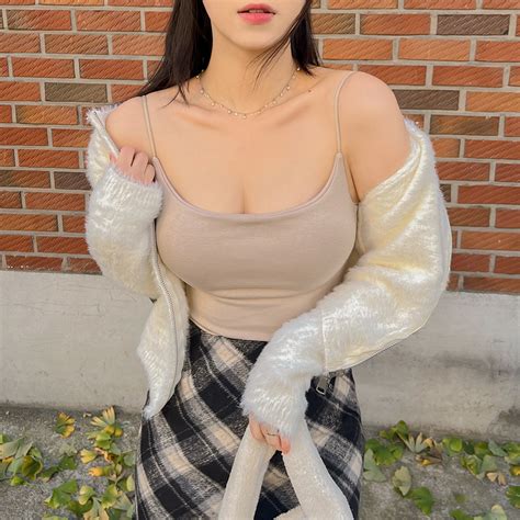 워너비뮤즈 무배🚀 속기모🔥겨울이너필수템 볼륨up 국내 말랑~쫀득 속기모 볼륨 캡 패드 끈 나시 브라렛 캡나시 스퀘어넥 민소매 슬리브리스 이너 브라탑 7col