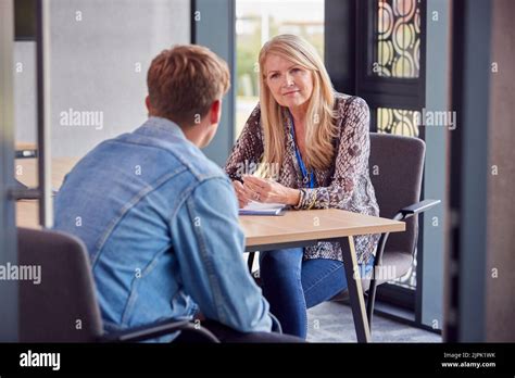 Interview University College Student Lecturer Interviews