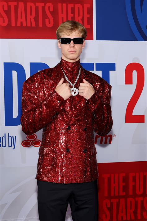 Molly Morrison On Twitter He Looks Like He Is Hosting The 76th Annual