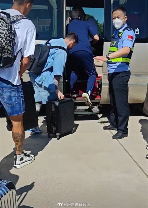 梅西抵达北京，开启第七次访华之旅！主办方：未安排梅西等球员参加任何公益或商业活动