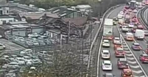 Live Long Queues Building On M60 After Crash Latest Updates United