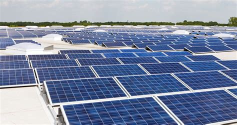 Solarni paneli uz stvaranje električne energije mogu pročišćavati i