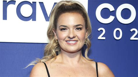 Below Deck Sailing Yacht Daisy Kellihers Relationship With Colin