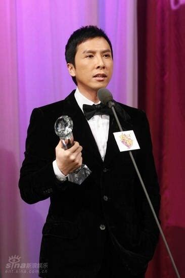 图文：bq红人榜现场 甄子丹意外《叶问》获奖影音娱乐新浪网