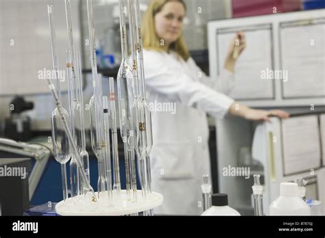 Pipettes Measurements Hi Res Stock Photography And Images Alamy