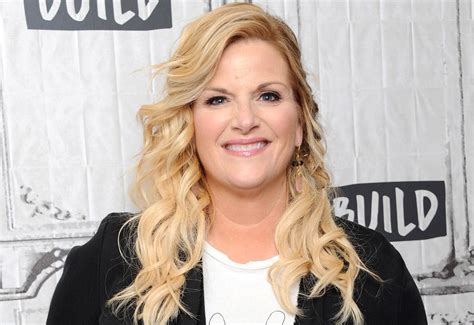 Trisha Yearwood Bio Wiki Net Worth Married Husband Age Height