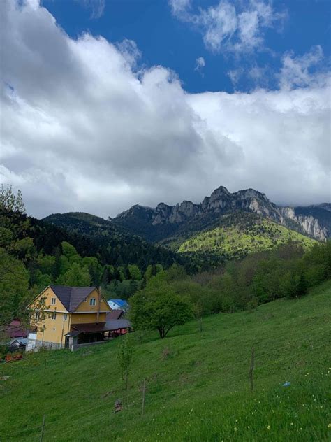 Teren Intravilan BICAZ Intabulat Cu Priveliste Pe CEAHLAU 6800 Mp Bicaz