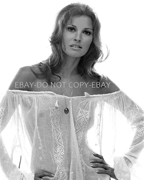 Raquel Welch 8x10 Publicity Photo 1970s Sex Symbol Actress Pin Up In Negligee 3882913176