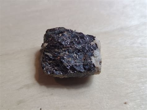 Samarskite Y Uraninite Gummite Thorium Uranium Ore North