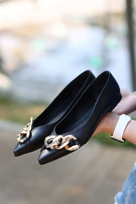 Mida Shoes ERBPopi Siyah Deri Zincirli Kadın Babet