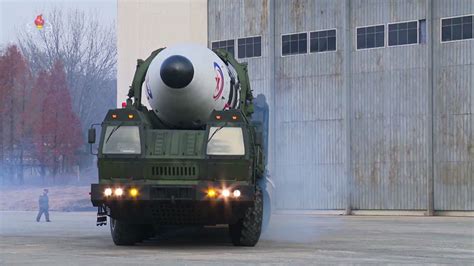 北 화성 17형 발사 영상 공개