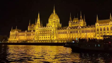Budapest Night Cruise Parliament 布達佩斯多瑙河夜間遊船：金黃色國會大廈夜景 Youtube