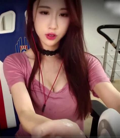 轩子巨2兔：asmr 助眠 音疗 手指搓耳朵asmr吧