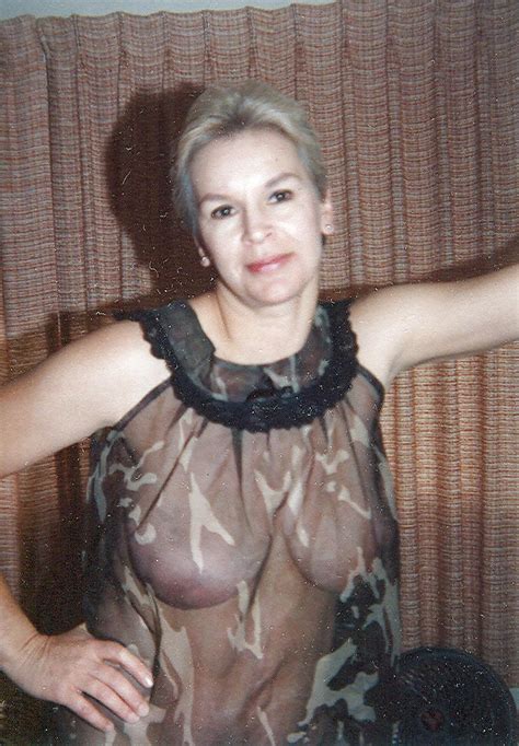 A Mature Amateur Houswife Porn Pictures Xxx Photos Sex Images