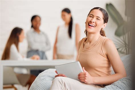 Programa Emprega Mulheres Saiba Mais Sobre A Lei 14 457 2022