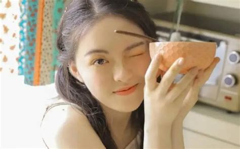 女生说好饿呀如何高情商回复显体贴又幽默 菜鸟谈恋爱