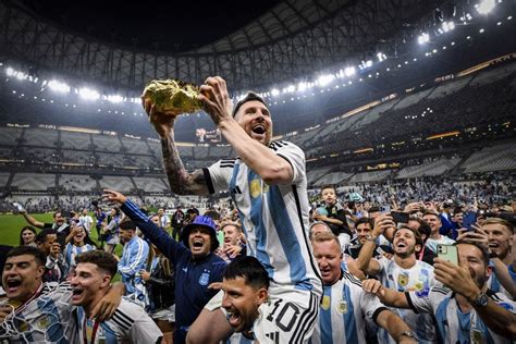 อาร์เจนตินาประกาศหยุดพิเศษวันนี้ ฉลองทีมฟ้าขาวคว้าแชมป์ฟุตบอลโลก อินโฟเควสท์