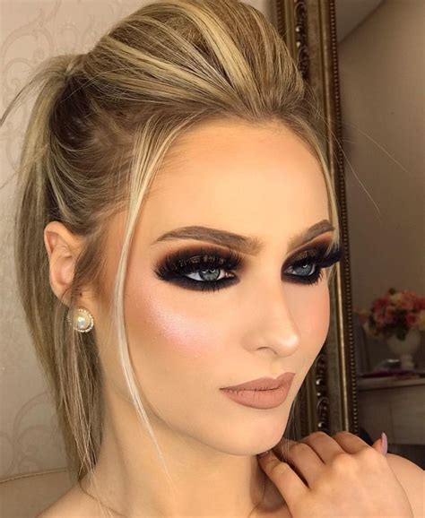 Detalles 48 Imagen Peinado Y Maquillaje De Noche Abzlocalmx