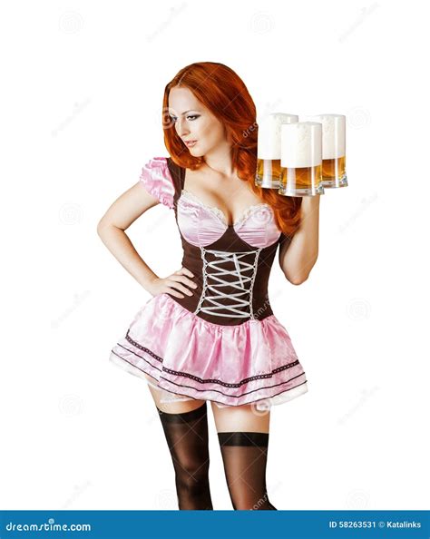 Сексуальная Oktoberfest красивая женщина с 3 кружками пива Стоковое