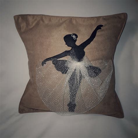 დეკორატიული ბალიშები და თეთრეული