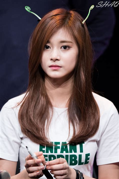 Pin Di Tzuyu