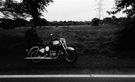 100 Royal Enfield Hd Wallpapers